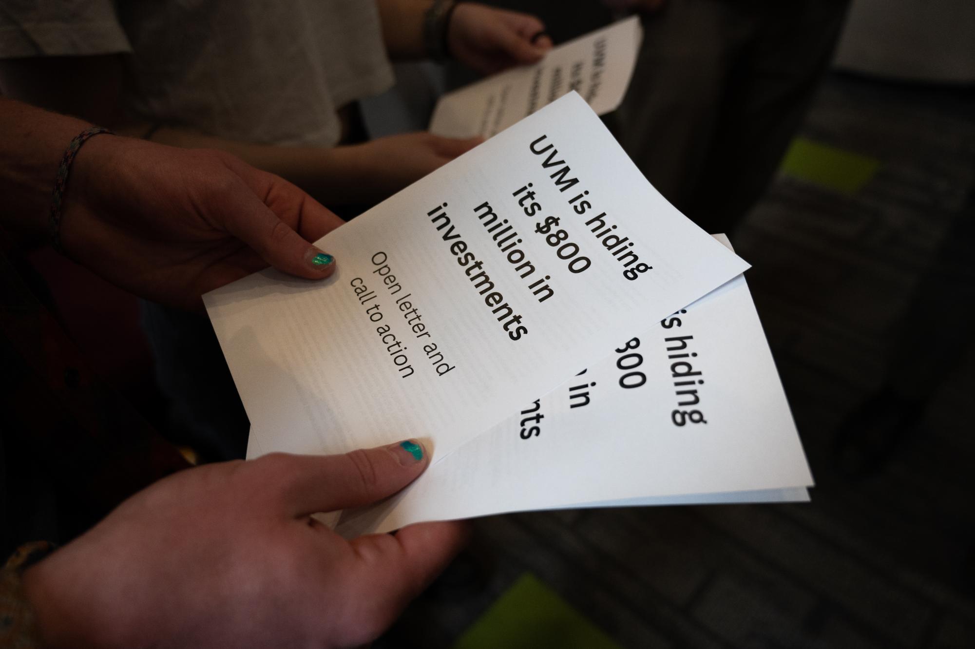 Students rally for UVM investment transparency – The Vermont Cynic